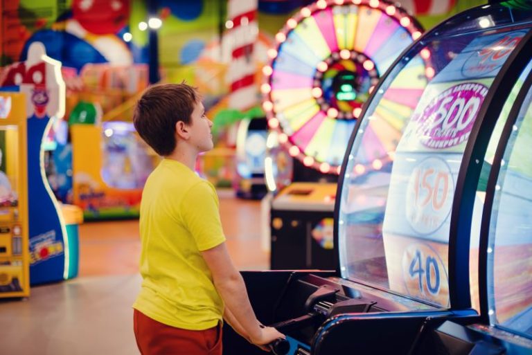 Gaming for Beginners: A Guide to Kids Arcade Experiences - Wintrust ...
